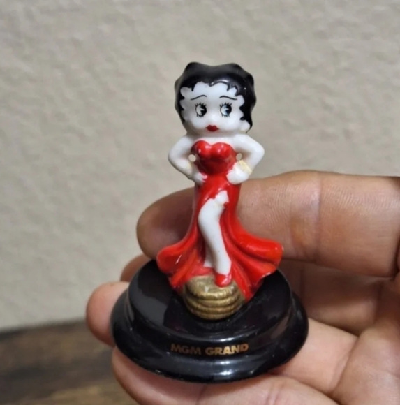Unique Vintage | Toys | Vintage Rare 99s Betty Boop Wearing A Red Dress ...